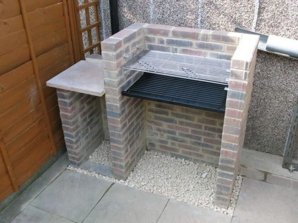 Large and small brick barbecues: 55 winning ideas
